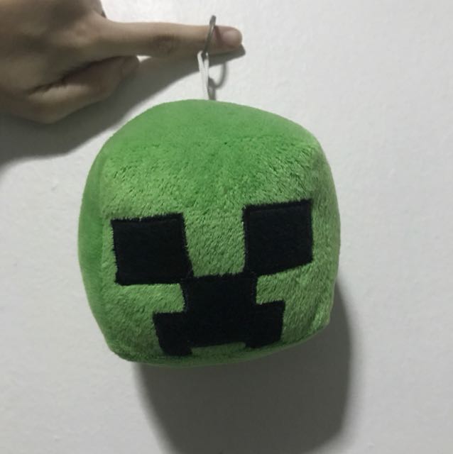 Minecraft creeper plush keychain, Hobbies & Toys, Toys & Games on Carousell