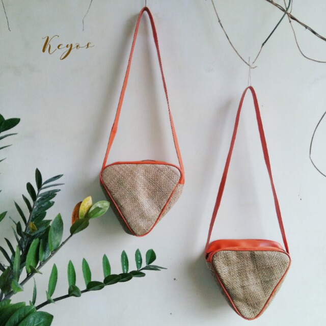 KEYOS - Avalon Triangle Bag, Women's Fashion, Bags & Wallets, Cross ...
