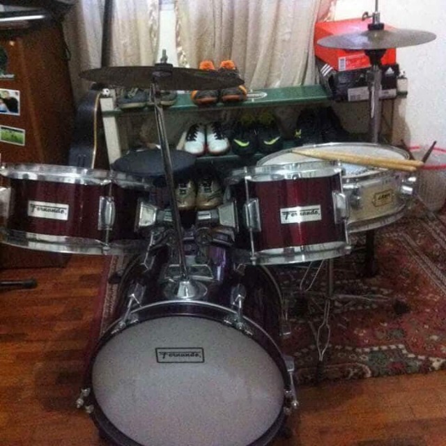 Fernando Jr. Drum Kit, Hobbies & Toys, Music & Media, Musical ...