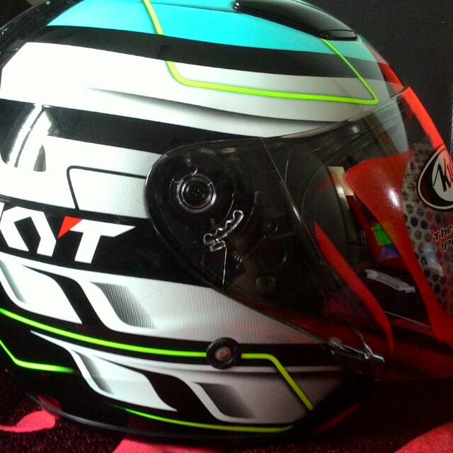 KYT HELMET, Auto Accessories on Carousell