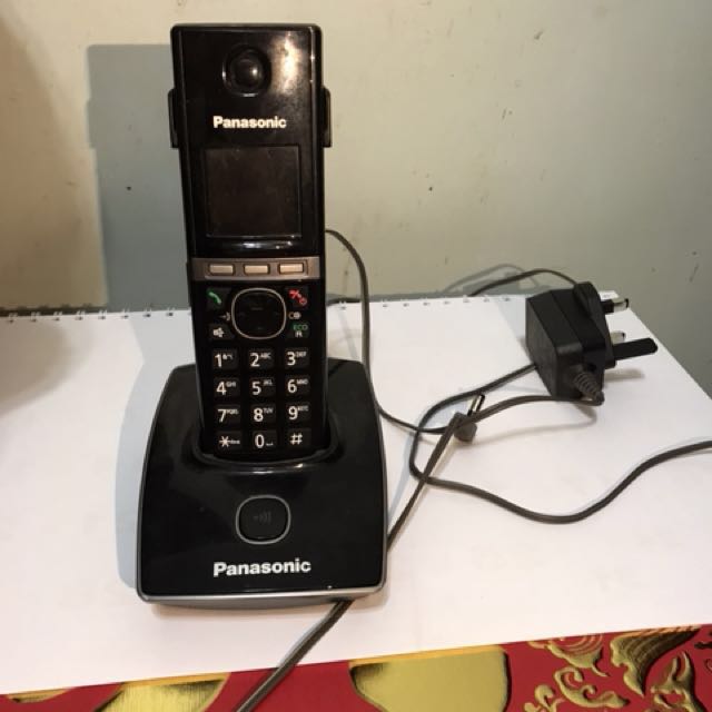 Panasonic 室內無線電話 KX-TG8051HK, 電腦＆科技, 電腦周邊及配件, 電子屏幕 - Carousell