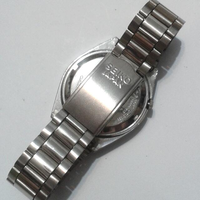SEIKO 5 Automatic watch Bezel 36mm 17 jewels, Men's Fashion, Watches ...