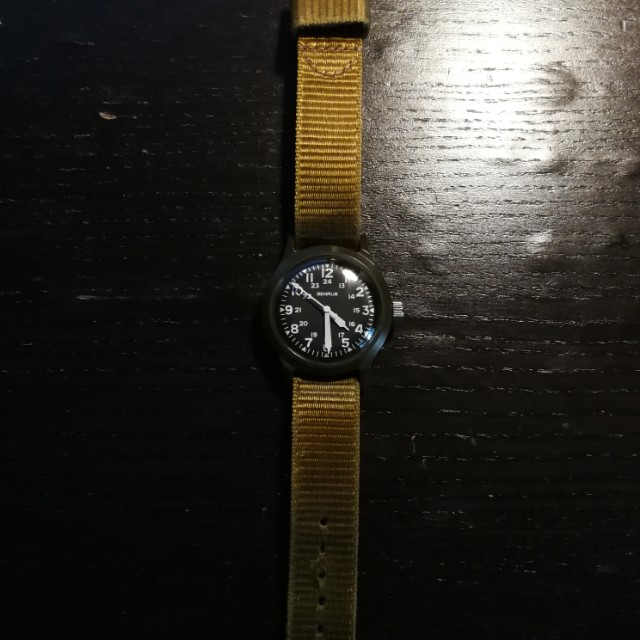 Benrus Vintage Military Watch (Reissue), Men's Fashion, Watches ...