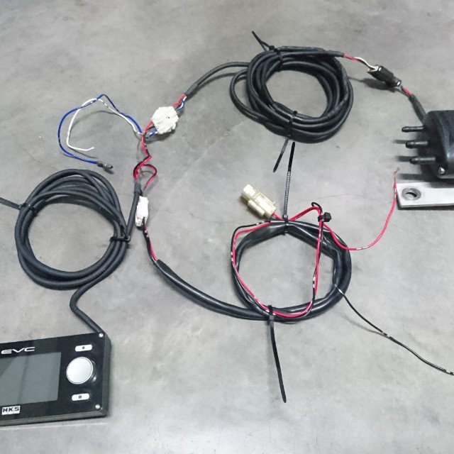 HKS boost controller - EVC 5, Auto Accessories on Carousell