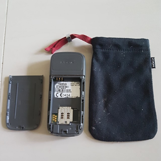 Nokia Mobile Phone & pouch #T1, Hobbies & Toys, Memorabilia ...