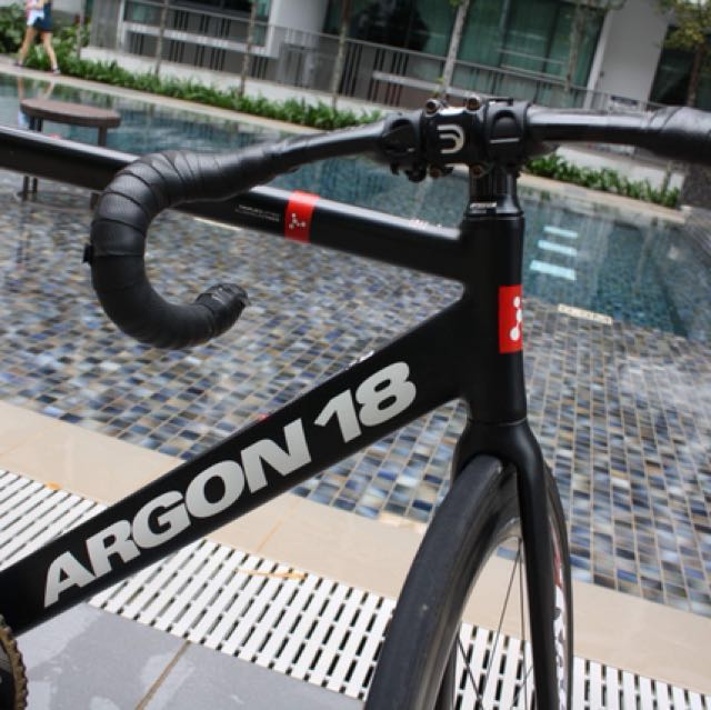 Argon 18 electron track frameset + wheelset for sale, Sports Equipment, Bicycles & Parts ...