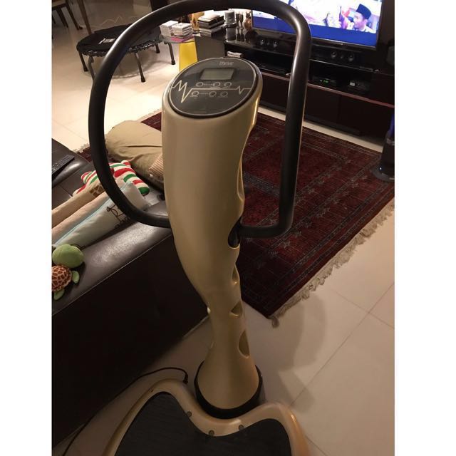 OGAWA THRIVE vibrating machine , Health & Nutrition, Massage Devices on ...