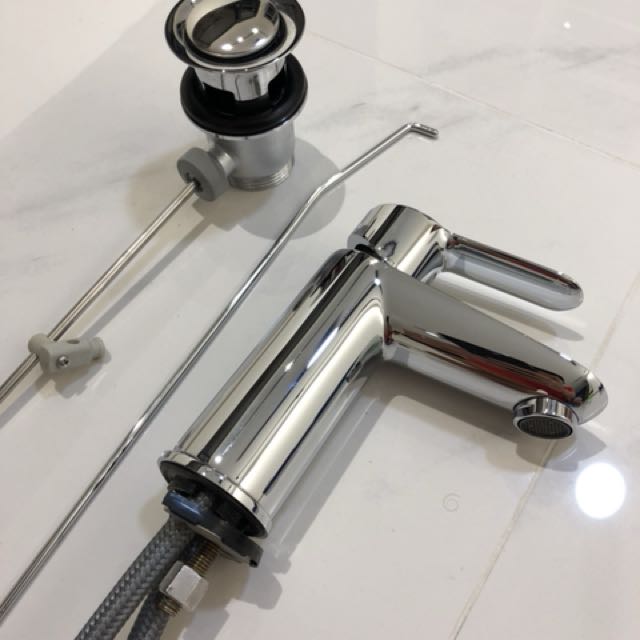 Grohe Bauedge Single Lever Basin Mixer 23101000, Furniture, Others on ...