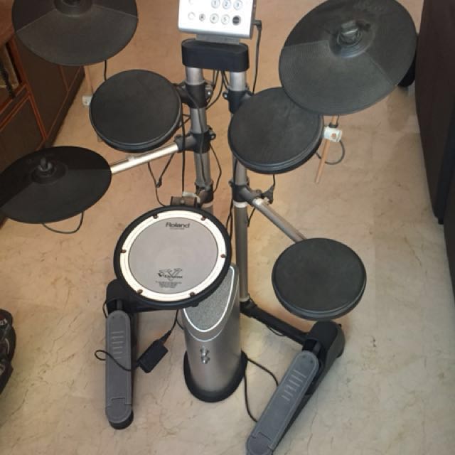 Roland Electric Drum Set, Hobbies & Toys, Music & Media, Musical ...