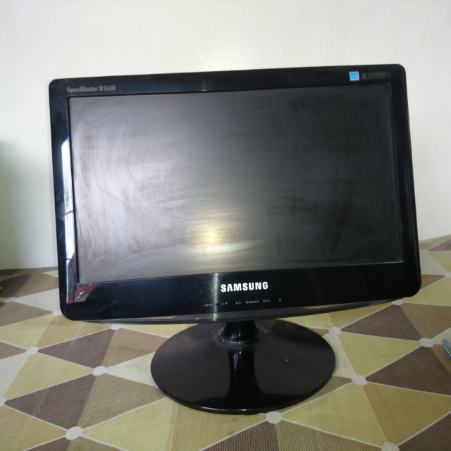 Samsung Monitor 15.6" LCD, Computers & Tech, Desktops on Carousell