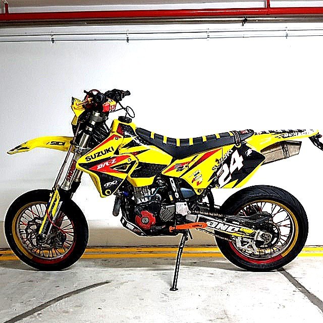 Drz 400E, Motorcycles, Motorcycles for Sale, Class 2A on Carousell