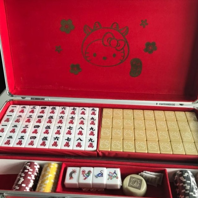Hello Kitty Mahjong Set BN!!, Hobbies & Toys, Toys & Games on Carousell