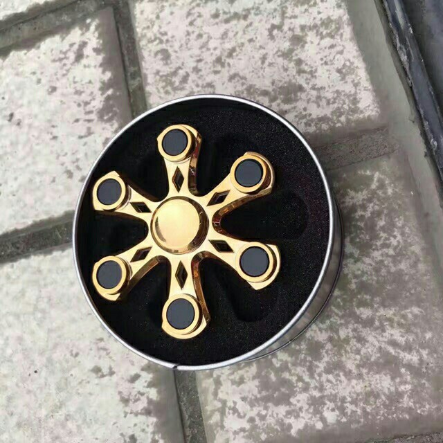 6 wings fidget spinner on Carousell