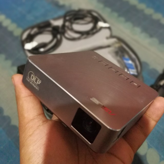 Asus S1 Pocket Projector, TV & Home Appliances, TV & Entertainment ...