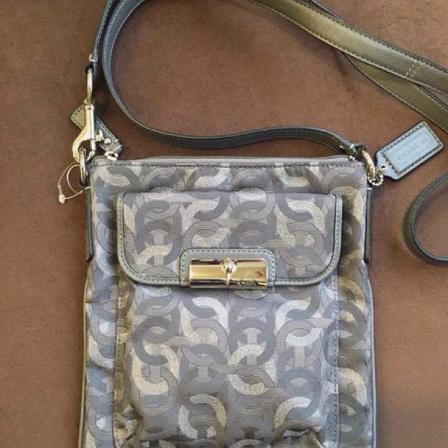 Coach Swingpack Crossbody Sling Bag, Women's Fashion, Bags & Wallets ...