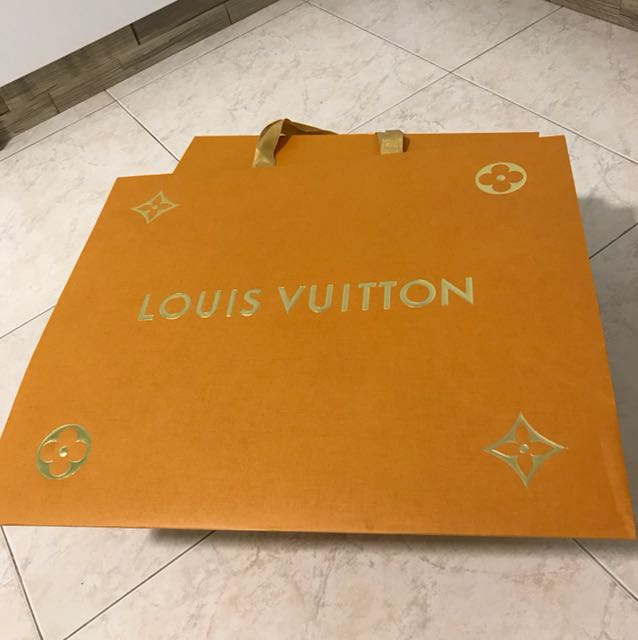 Louis Vuitton LV Box, Luxury, Bags & Wallets on Carousell