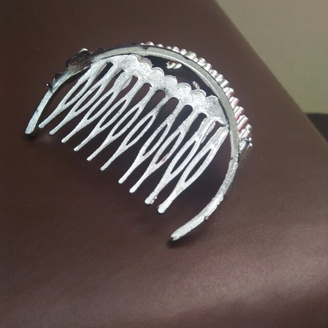 Peineta/Payneta Tiara style, Women's Fashion, Watches & Accessories ...