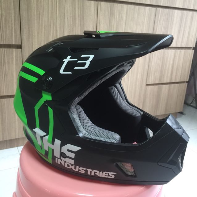 Full face helmet, Motorcycles, Motorcycle Apparel on Carousell