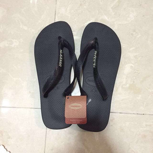 Havaianas Silver Logo Metallic (black), Men's Fashion, Footwear ...