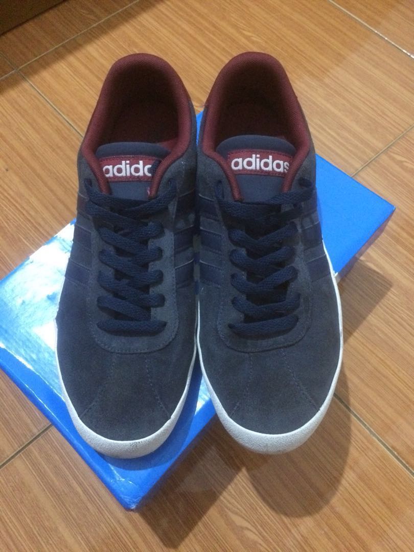 Sepatu Adidas Neo Navy Red Original, Fesyen Pria, Sepatu di Carousell