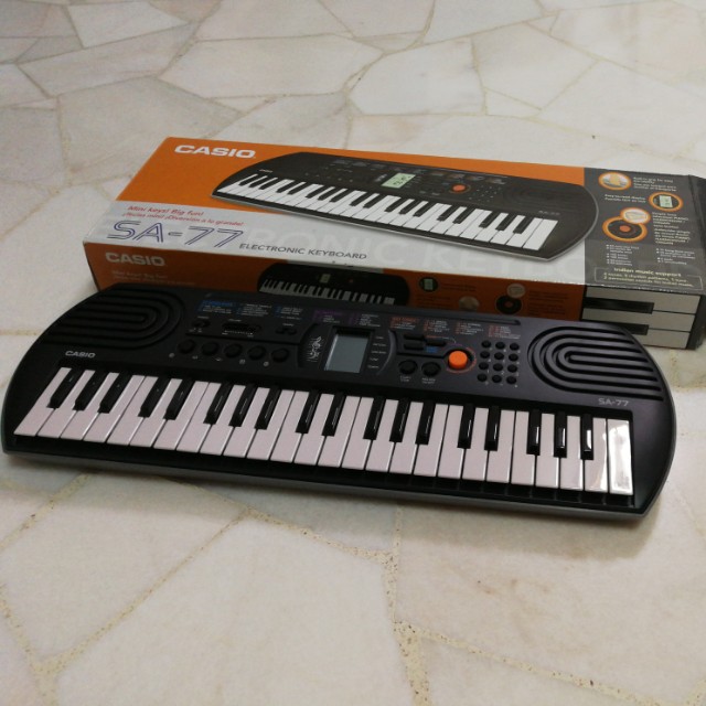 Casio Electronic Mini Keyboard SA-77, Music & Media, Music Instruments ...