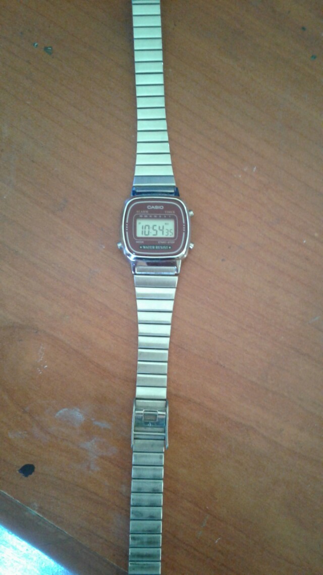 Casio original 2nd hand, Women's Fashion, Watches & Accessories ...