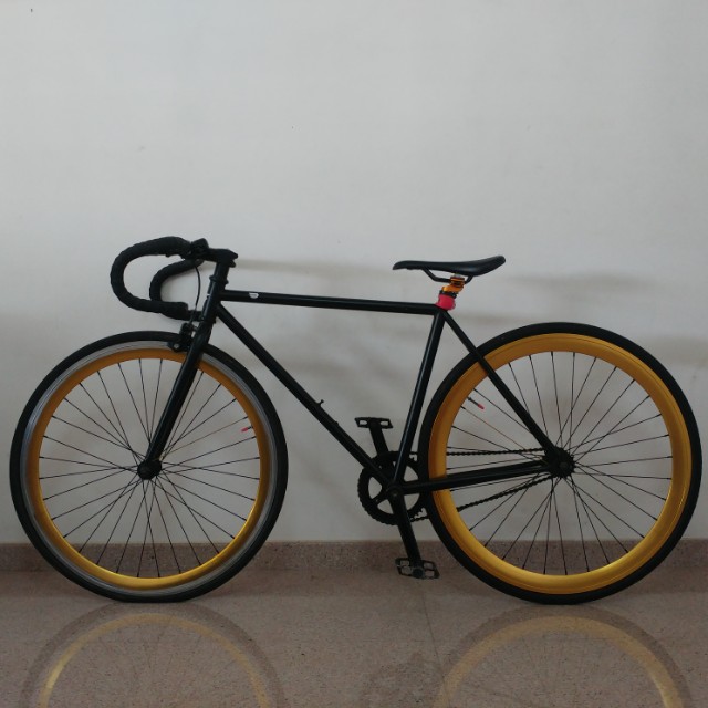 Fixie Bicycle, Sports Equipment, Bicycles & Parts, Bicycles on Carousell
