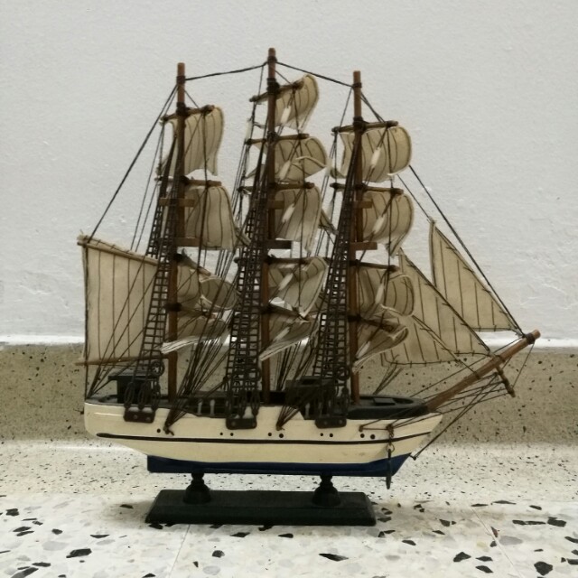 SHIP MODEL/ REPLICA, Furniture & Home Living, Home Decor, Clocks on ...