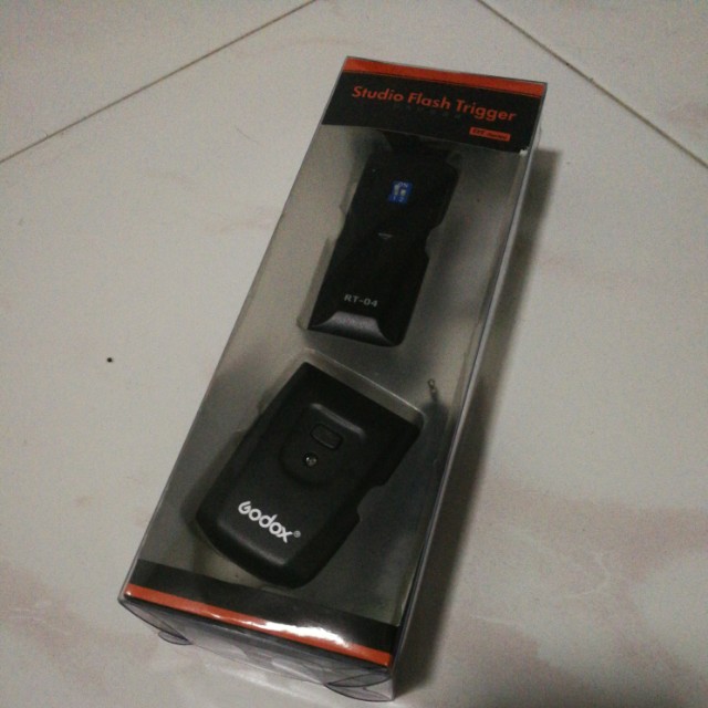 Godox Smart 300SDI Studio Lighting Set (3 Strobe Lights), Photography ...