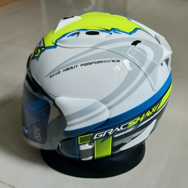 Gracshaw Helmet, Motorcycles, Motorcycle Apparel on Carousell