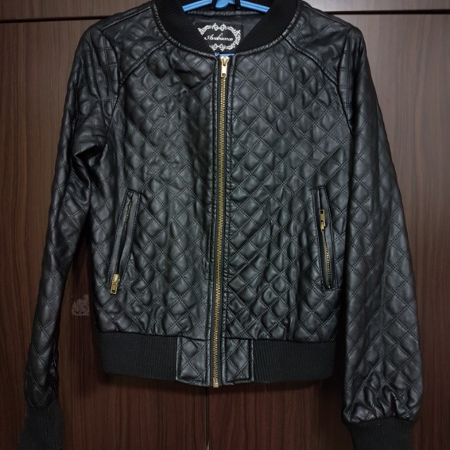 Black Jacket, Women's Fashion, Coats, Jackets and Outerwear on Carousell