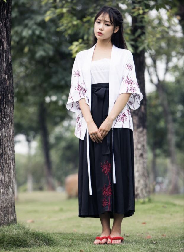 Japanese Embroidered Yukata Lycoris Radiata Red Spider Lily in whiteW ...