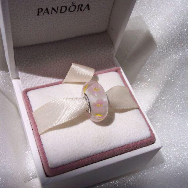 Pandora, Women's Fashion, Jewelry & Organisers, Charms on Carousell