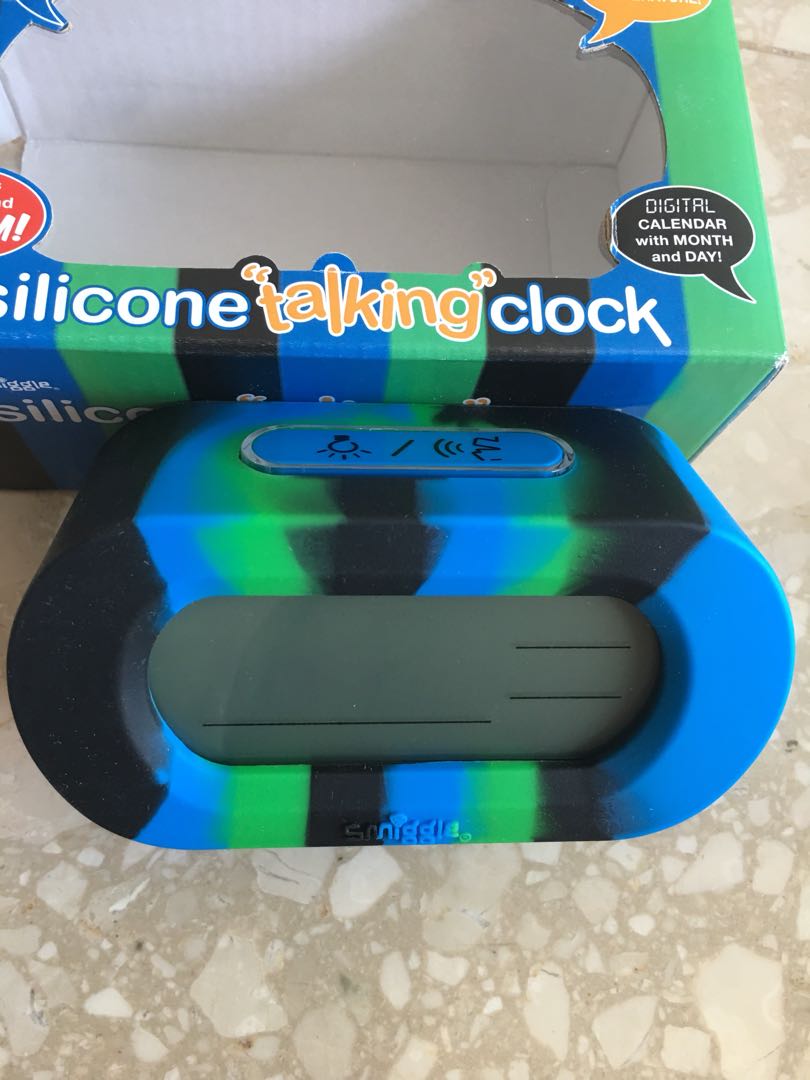 Smiggle Silicone “Talking” Clock, Hobbies & Toys, Toys & Games on Carousell