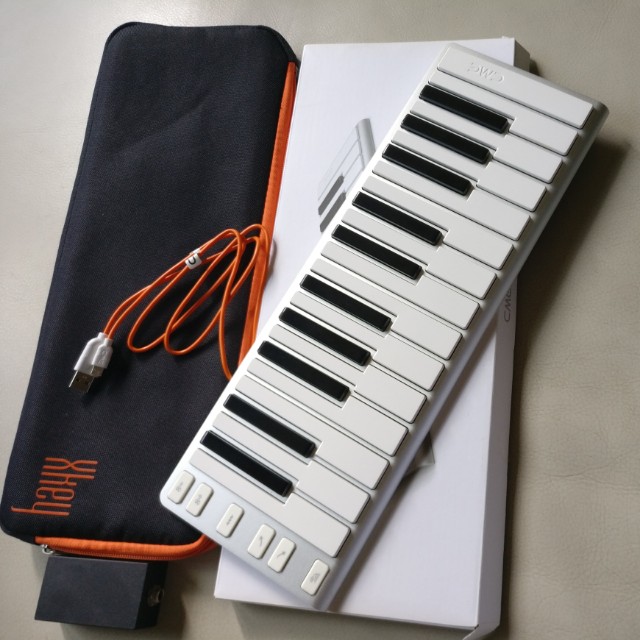 CME Xkey 25, Hobbies & Toys, Music & Media, Musical Instruments on ...