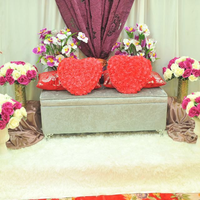 ( RENTAL) Shangy Carpet & Chair, Everything Else, Others on Carousell