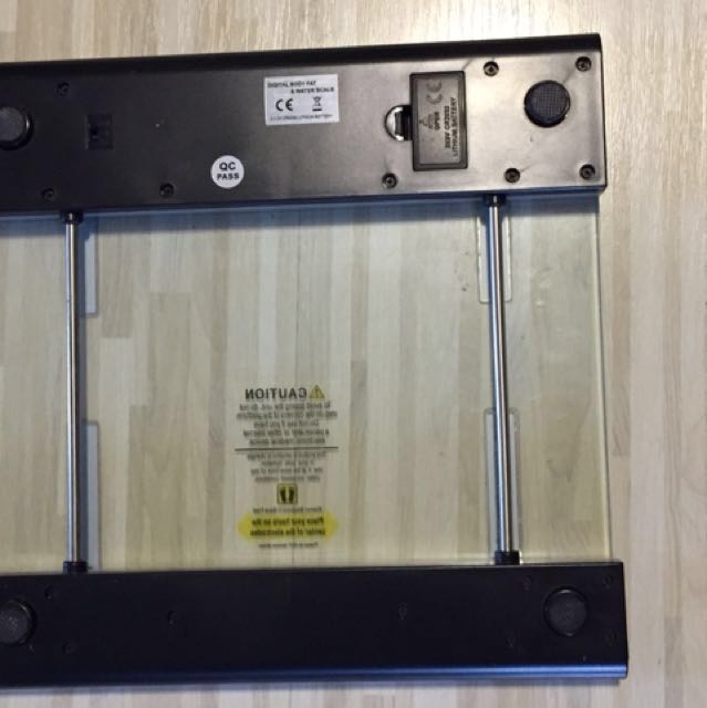 ENDO glass panel digital body scale, Health & Nutrition, Health ...