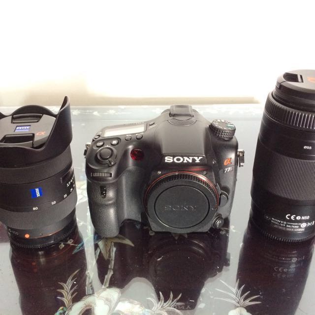 Sony SLT-A77 full camera kit with freebies- final price negotiable ...