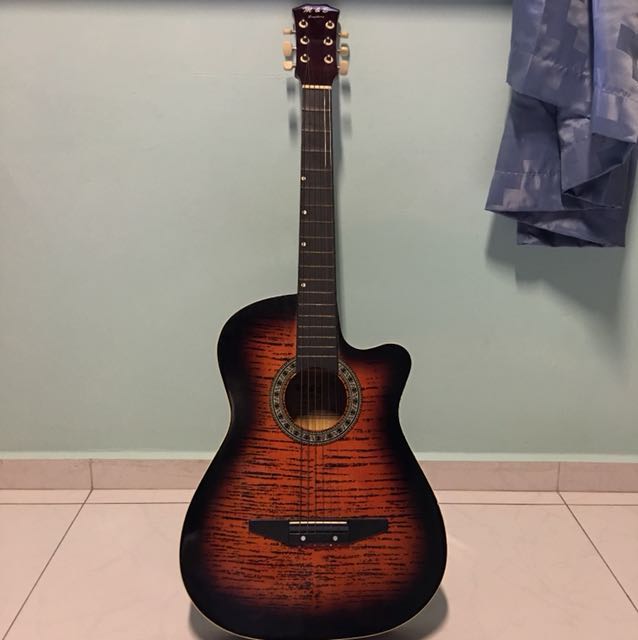 Guitar Hobbies And Toys Music And Media Musical Instruments On Carousell