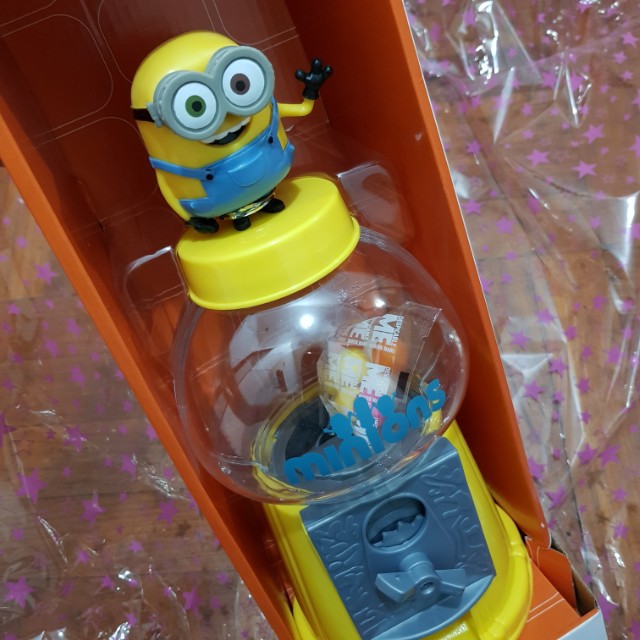 Minions candy dispensing machine, Hobbies & Toys, Toys & Games on Carousell