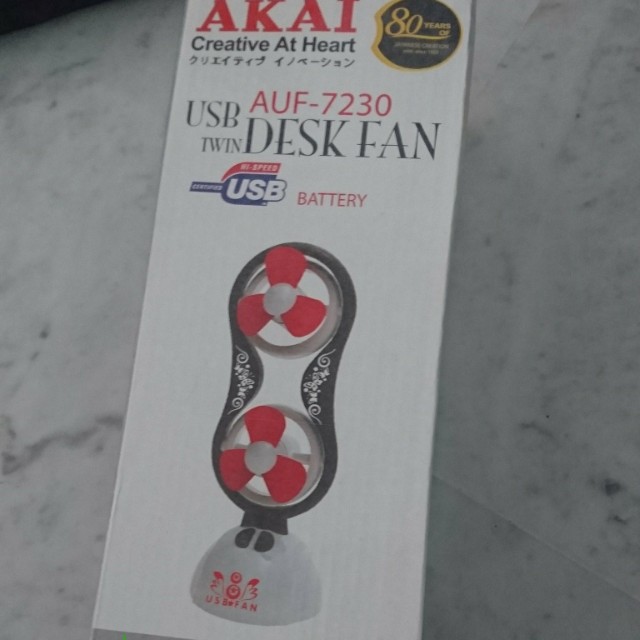 Akai USB desk fan, Everything Else on Carousell