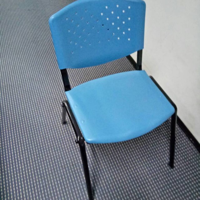 Kerusi Pelajar Kuliah, Furniture & Home Living, Outdoor Furniture on ...