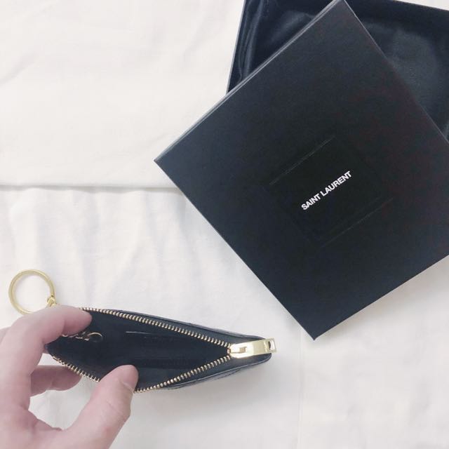 YSL Key Pouch, 名牌, 手袋及銀包 - Carousell