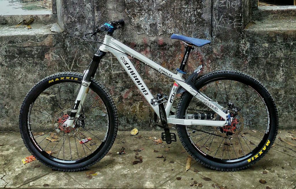 DA BOMB MOUNTAIN BIKE, Sports Equipment, Bicycles & Parts, Bicycles on ...