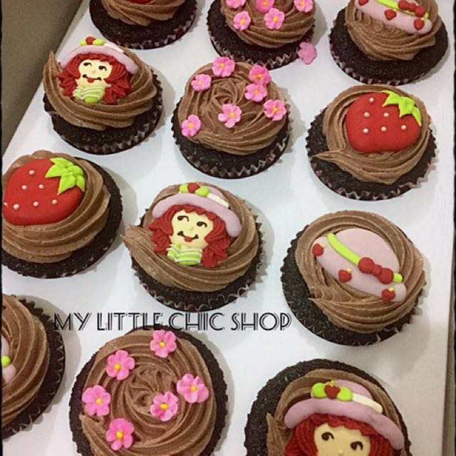 Custom cupcakes paper toppers/royal icing, Food & Drinks, Homemade ...