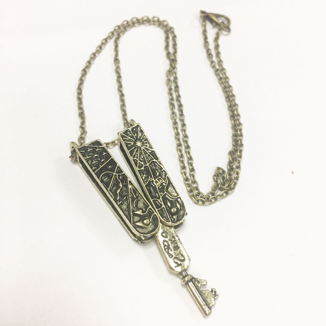 Grimm Seven Keys Necklace, Men's Fashion, Watches & Accessories ...