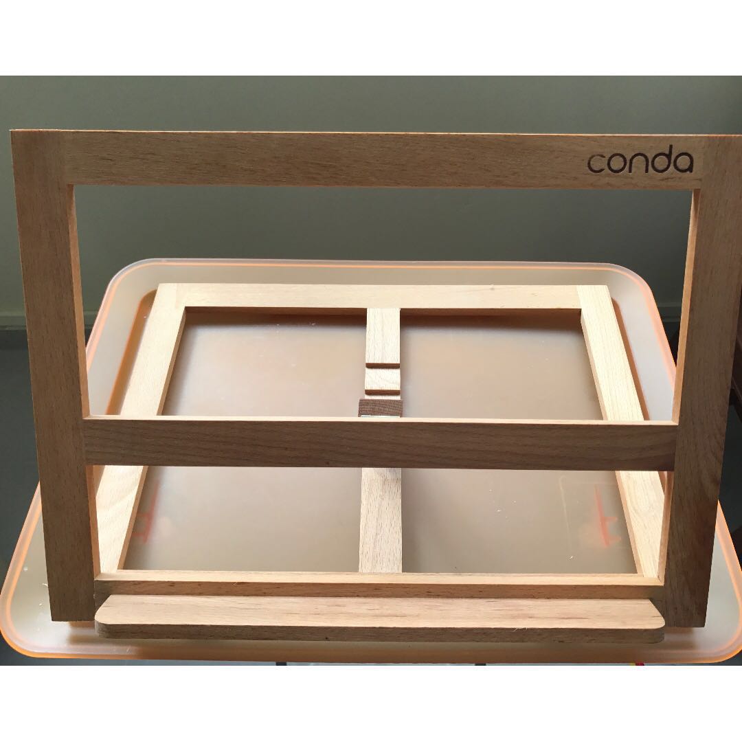 Conda Table Easel Wood Stand (Landscape), Hobbies & Toys, Stationery & Craft, Craft Supplies ...