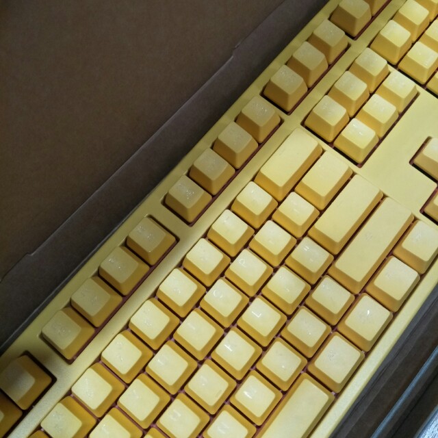 Ducky: yellow mechanical keyboard, Computers & Tech, Parts ...