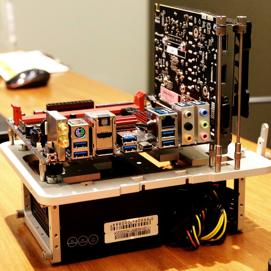 Streacom BC1 MINI Open Bench Table, TV & Home Appliances, TV ...