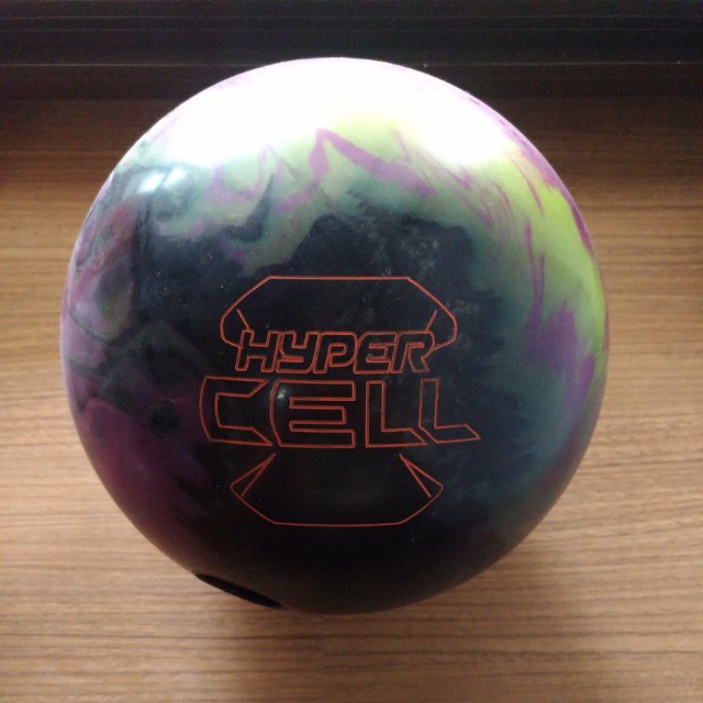 Rotogrip Hypercell 15lbs (Used), Sports Equipment, Sports & Games, Billiards & Bowling on Carousell